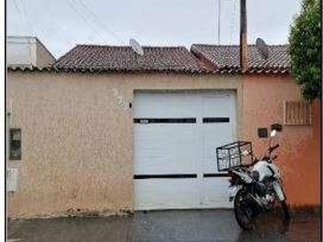 Casa / Sobrado para Venda em Registro/SP Centro 2 Quartos