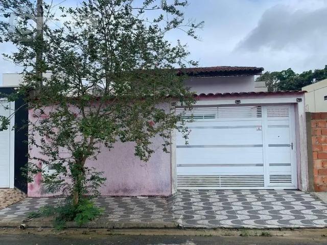 Casa / Sobrado para Venda em Registro/SP Centro 2 Quartos