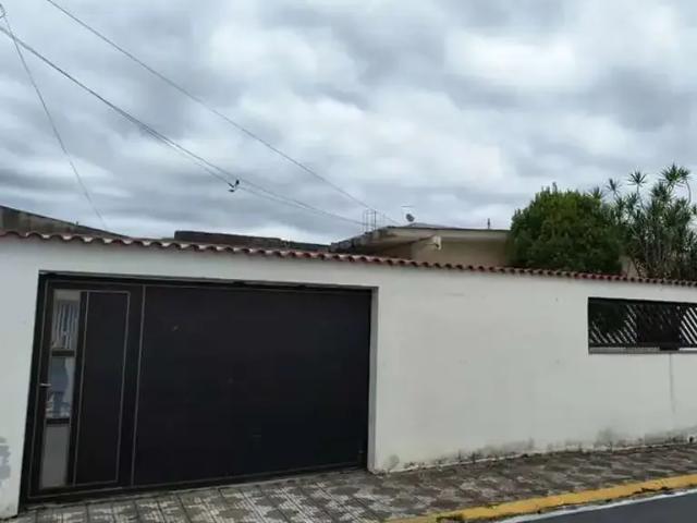 Casa / Sobrado para Venda em Registro/SP Centro 3 Quartos