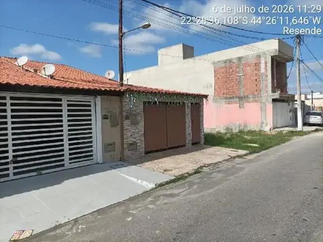 Casa / Sobrado para Venda em Resende/RJ Vila Verde 2 Quartos