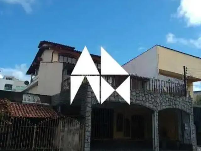 Casa / Sobrado para Venda em Resende/RJ Vila Julieta 8 Quartos