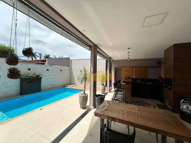 Casa / Sobrado para Venda em Rio Claro/SP Vila Indaiá 4 Quartos