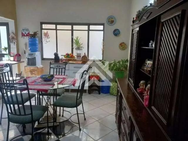 Casa / Sobrado para Venda em Rio Claro/SP Centro 3 Quartos