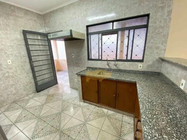 Casa / Sobrado para Venda em Rio Claro/SP Jardim Floridiana 4 Quartos