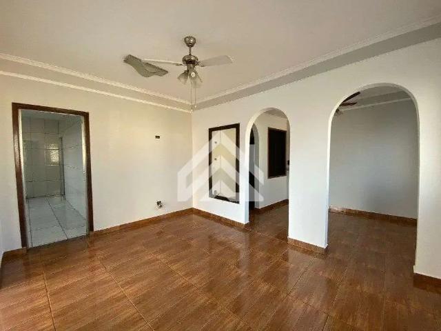 Casa / Sobrado para Venda em Rio Claro/SP Santana 3 Quartos