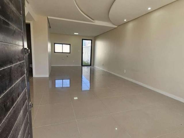 Casa / Sobrado para Venda em Rio Grande/RS Cassino 2 Quartos