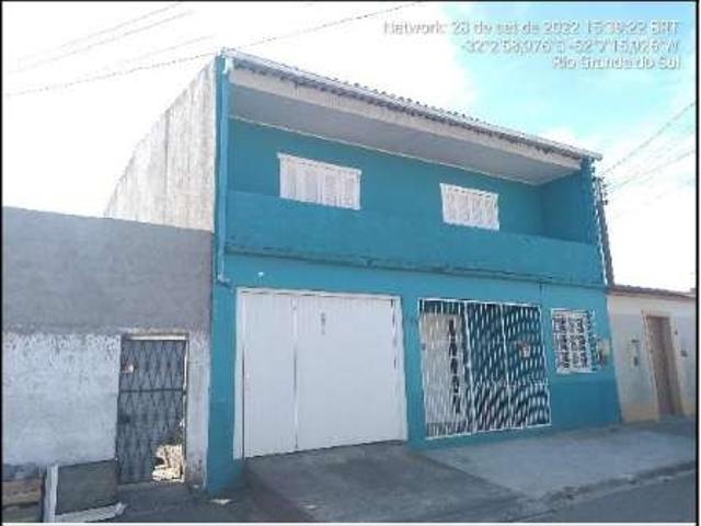Casa / Sobrado para Venda em Rio Grande/RS Vila Hidráulica 4 Quartos