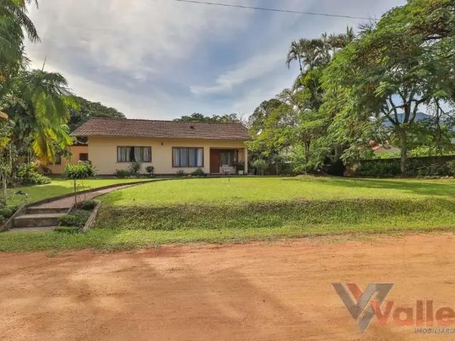 Casa / Sobrado para Venda em Rio dos Cedros/SC Centro 4 Quartos