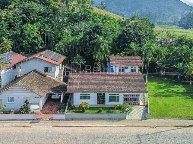 Casa / Sobrado para Venda em Rio dos Cedros/SC Centro 5 Quartos