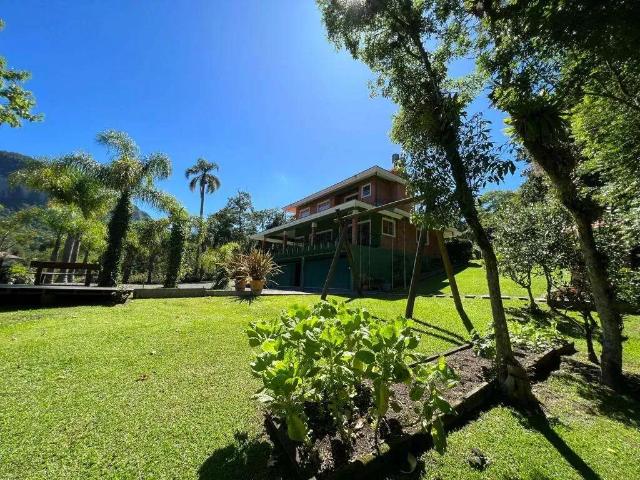 Casa / Sobrado para Venda em Rio dos Cedros/SC Zona Rural 5 Quartos