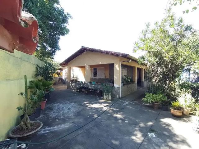 Casa / Sobrado para Venda em Rio das Ostras/RJ Centro 4 Quartos