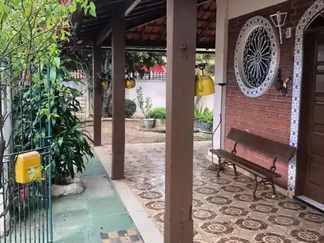 Casa / Sobrado para Venda em Rio das Ostras/RJ Centro 4 Quartos