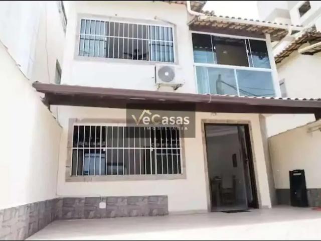 Casa / Sobrado para Venda em Rio das Ostras/RJ Extensão do Bosque 4 Quartos