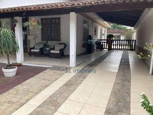 Casa / Sobrado para Venda em Rio das Ostras/RJ Extensão do Bosque 4 Quartos