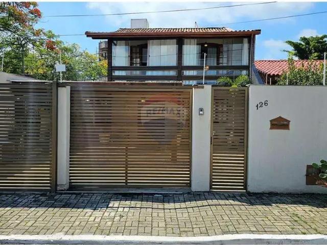 Casa / Sobrado para Venda em Rio das Ostras/RJ Extensão do Bosque 3 Quartos