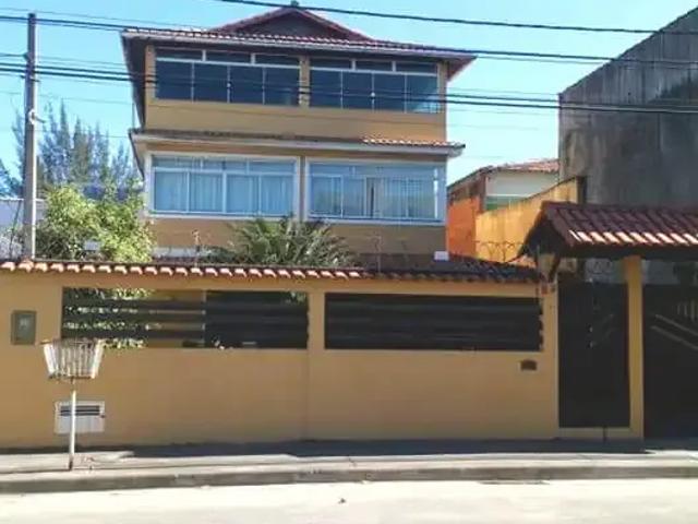 Casa / Sobrado para Venda em Rio das Ostras/RJ Jardim Campomar 6 Quartos