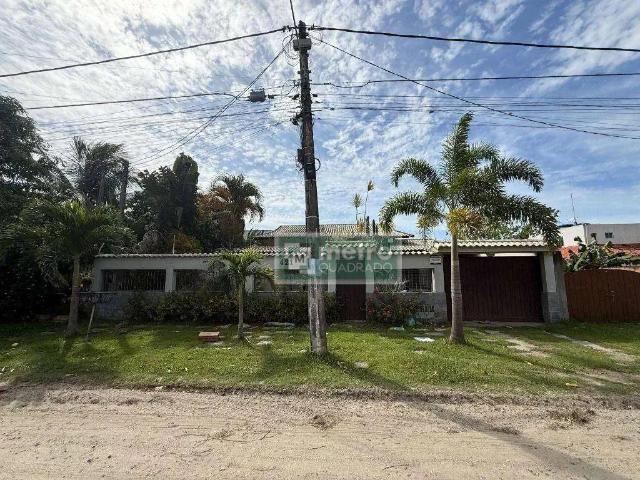 Casa / Sobrado para Venda em Rio das Ostras/RJ Serramar 3 Quartos
