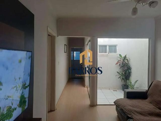 Casa / Sobrado para Venda em Rio das Pedras/SP Jorge Coury 3 Quartos