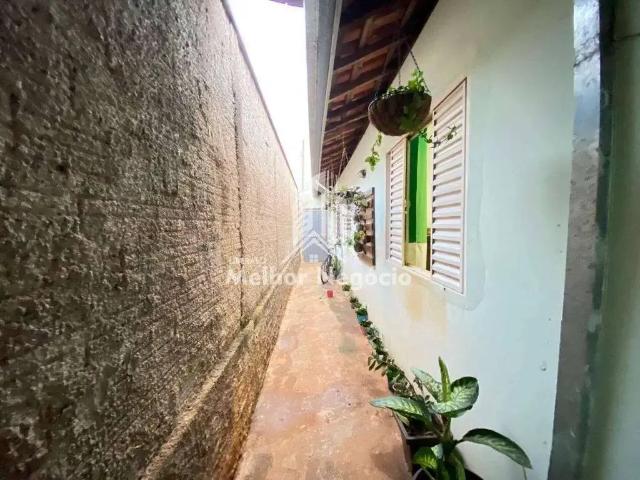 Casa / Sobrado para Venda em Rio das Pedras/SP Jorge Coury 4 Quartos