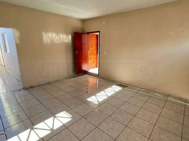 Casa / Sobrado para Venda em Rio das Pedras/SP Residencial Luiz Massud Coury 3 Quartos