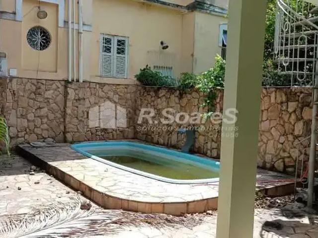 Casa / Sobrado para Venda em Rio de Janeiro/RJ Marechal Hermes 4 Quartos