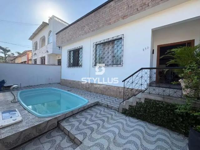 Casa / Sobrado para Venda em Rio de Janeiro/RJ Marechal Hermes 3 Quartos