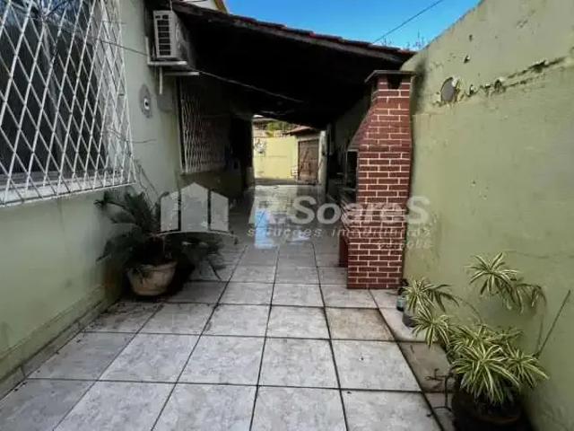 Casa / Sobrado para Venda em Rio de Janeiro/RJ Marechal Hermes 3 Quartos