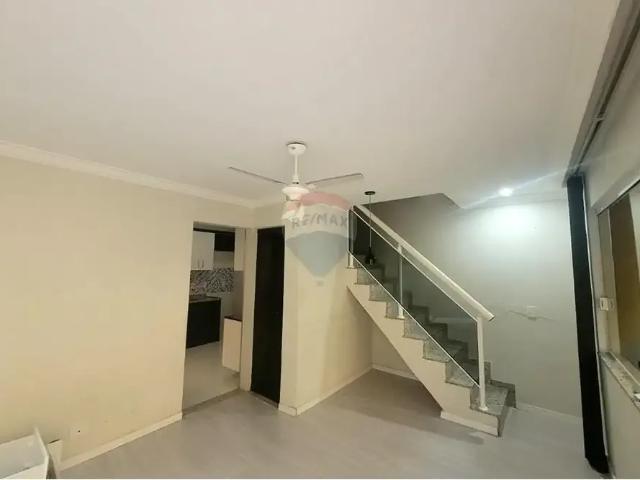 Casa / Sobrado para Venda em Rio de Janeiro/RJ Oswaldo Cruz 2 Quartos