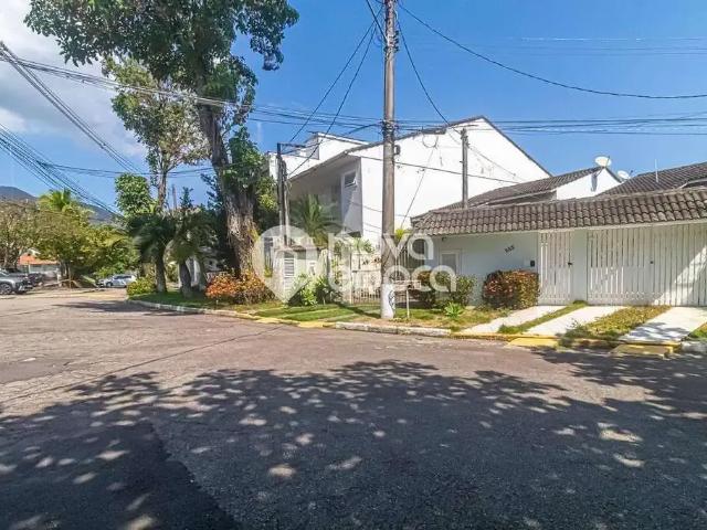 Casa / Sobrado para Venda em Rio de Janeiro/RJ Anil 3 Quartos