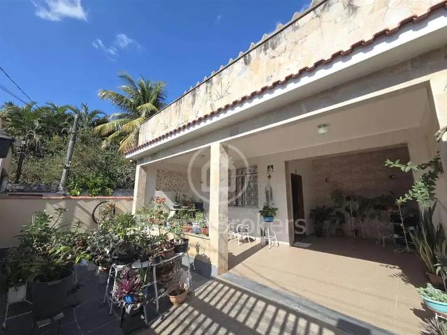 Casa / Sobrado para Venda em Rio de Janeiro/RJ Bancários 5 Quartos