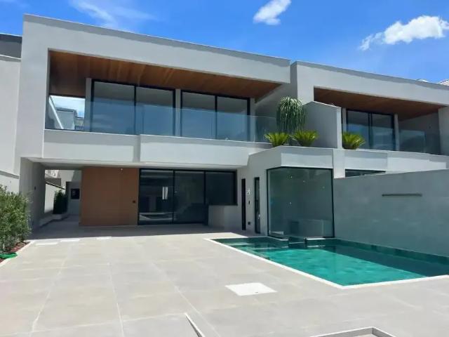 Casa / Sobrado para Venda em Rio de Janeiro/RJ Barra da Tijuca 5 Quartos