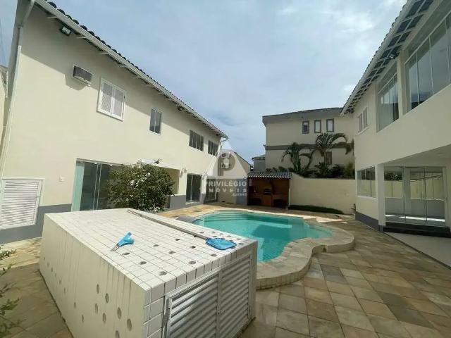 Casa / Sobrado para Venda em Rio de Janeiro/RJ Barra da Tijuca 5 Quartos