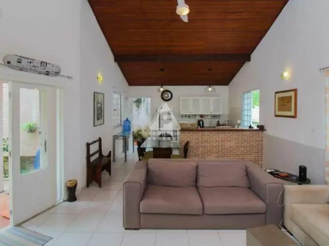 Casa / Sobrado para Venda em Rio de Janeiro/RJ Barra da Tijuca 2 Quartos