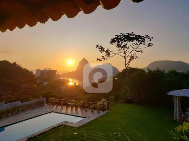 Casa / Sobrado para Venda em Rio de Janeiro/RJ Botafogo 3 Quartos