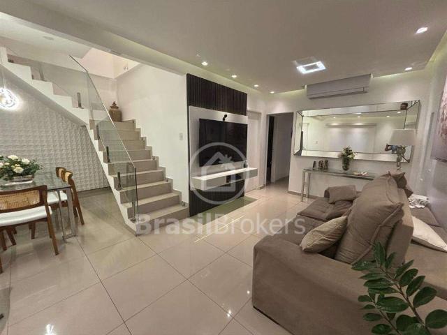 Casa / Sobrado para Venda em Rio de Janeiro/RJ Cacuia 4 Quartos