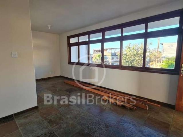 Casa / Sobrado para Venda em Rio de Janeiro/RJ Cacuia 5 Quartos