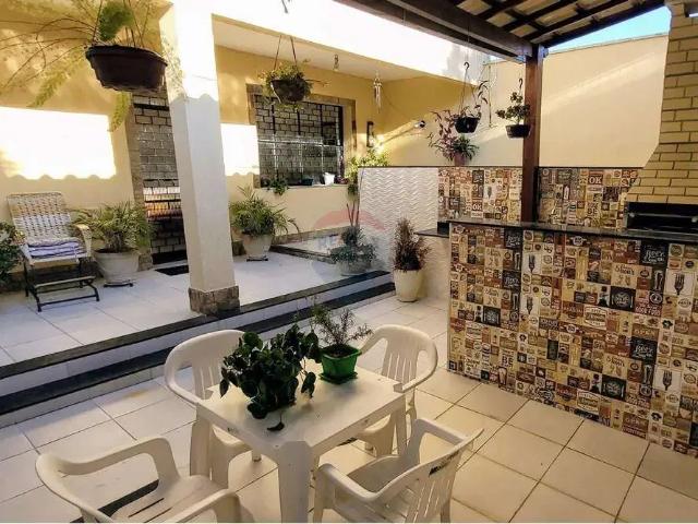 Casa / Sobrado para Venda em Rio de Janeiro/RJ Campo Grande 4 Quartos