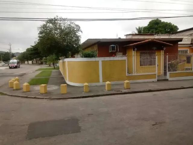 Casa / Sobrado para Venda em Rio de Janeiro/RJ Campo Grande 4 Quartos