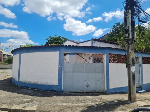 Casa / Sobrado para Venda em Rio de Janeiro/RJ Campo Grande 3 Quartos