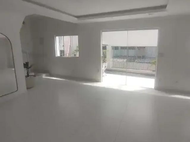 Casa / Sobrado para Venda em Rio de Janeiro/RJ Campo Grande 3 Quartos