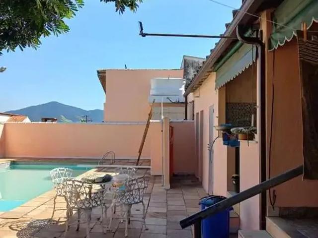 Casa / Sobrado para Venda em Rio de Janeiro/RJ Campo Grande 3 Quartos