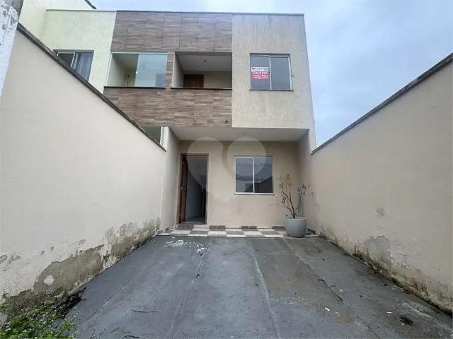 Casa / Sobrado para Venda em Rio de Janeiro/RJ Campo Grande 3 Quartos