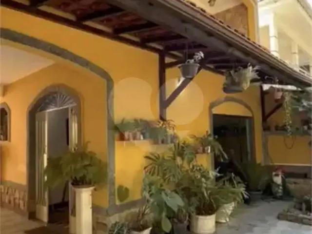 Casa / Sobrado para Venda em Rio de Janeiro/RJ Campo Grande 3 Quartos