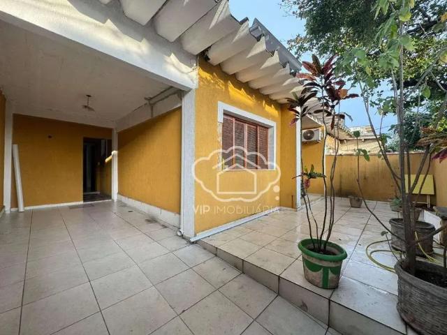 Casa / Sobrado para Venda em Rio de Janeiro/RJ Campo Grande 3 Quartos
