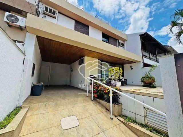 Casa / Sobrado para Venda em Rio de Janeiro/RJ Campo Grande 3 Quartos