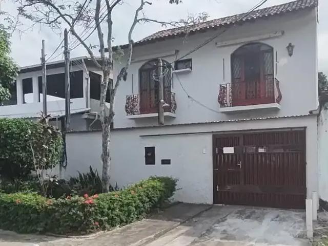 Casa / Sobrado para Venda em Rio de Janeiro/RJ Campo Grande 4 Quartos