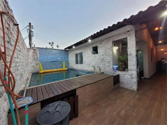 Casa / Sobrado para Venda em Rio de Janeiro/RJ Campo Grande 3 Quartos