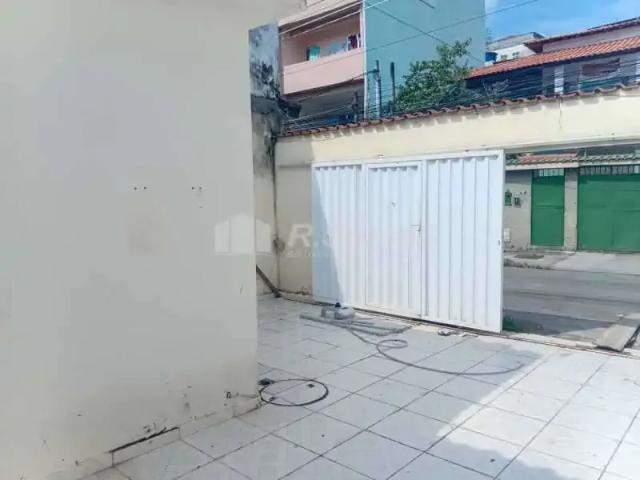 Casa / Sobrado para Venda em Rio de Janeiro/RJ Cascadura 2 Quartos
