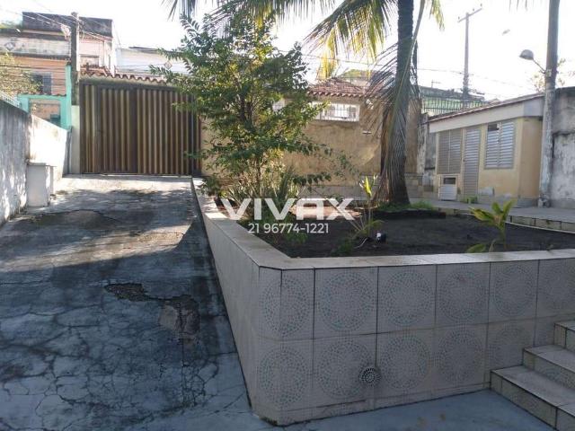 Casa / Sobrado para Venda em Rio de Janeiro/RJ Cascadura 3 Quartos