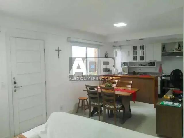 Casa / Sobrado para Venda em Rio de Janeiro/RJ Catete 2 Quartos